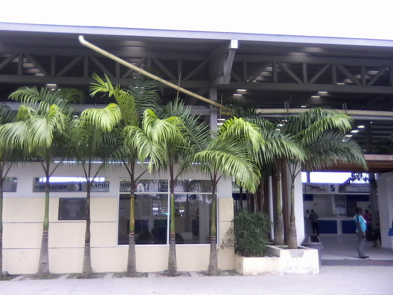 QUIBDÓ "ORILLAS ATRATEÑAS": terminal de transportes de Quibdó